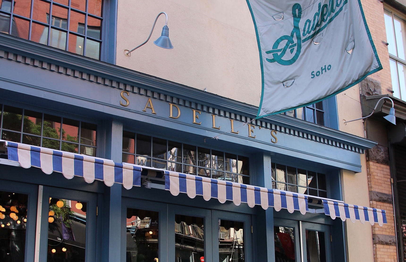 Sadelle’s-Coffee And Champagne