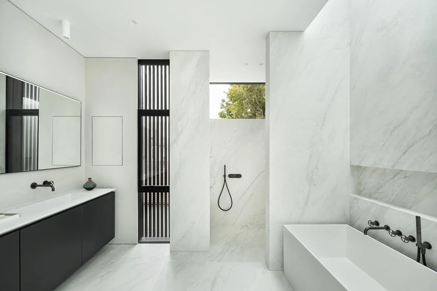 9 Shower Screen Design Ideas To Level-Up Your Bathroom — Zephyr + Stone