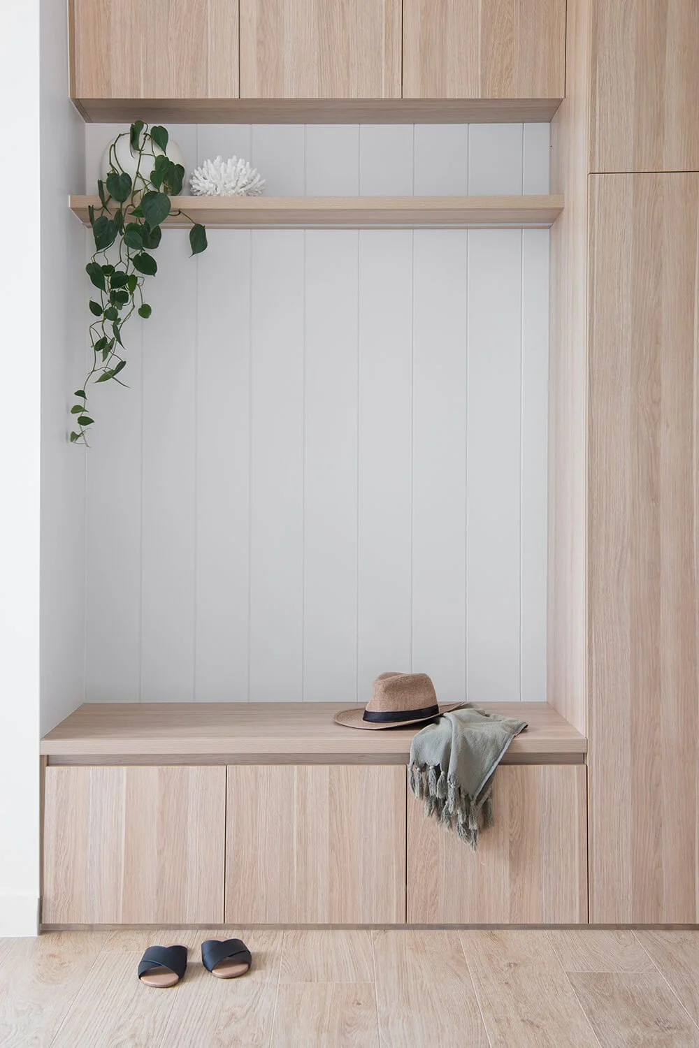 7 VJ Panelling Ideas To Copy Right Now | VJ Panelling Designs For Walls ...