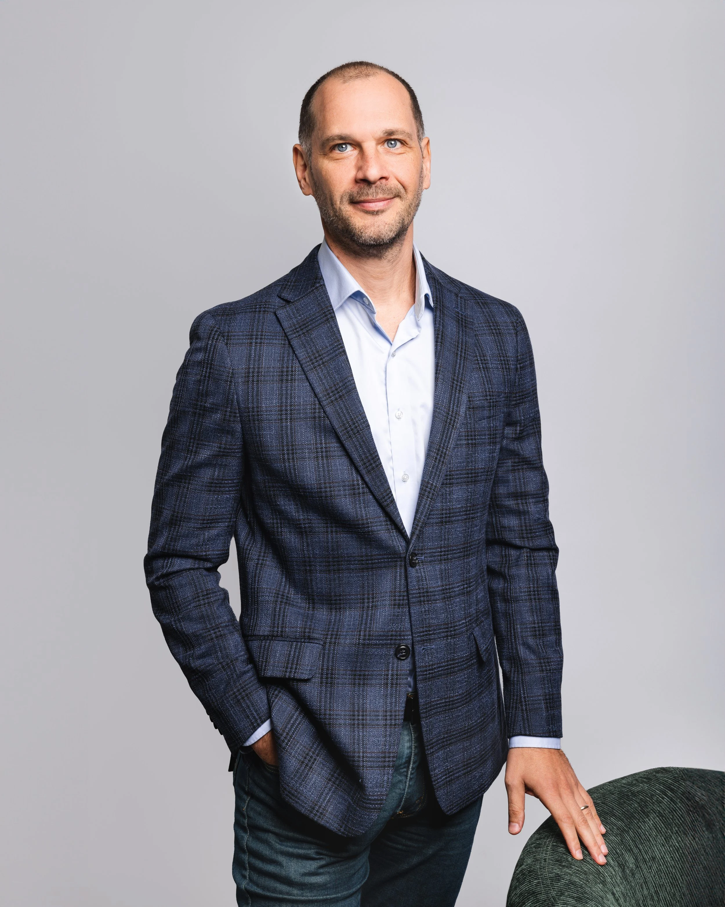 Executive & Luxury Headshots – Seattle-Based, Available Nationwide ...