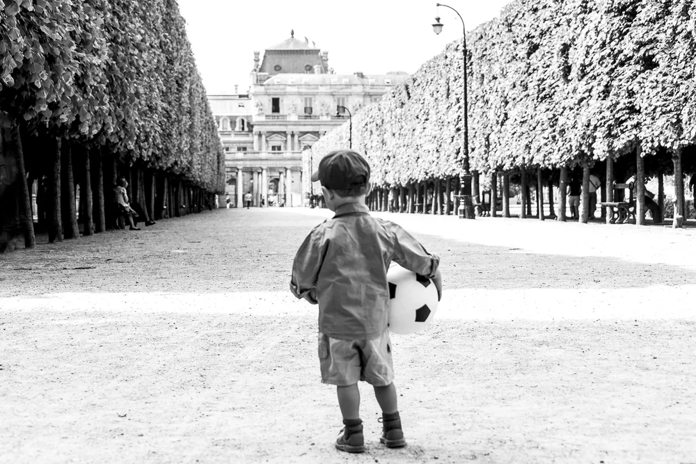 People of Paris — Parisian Moments