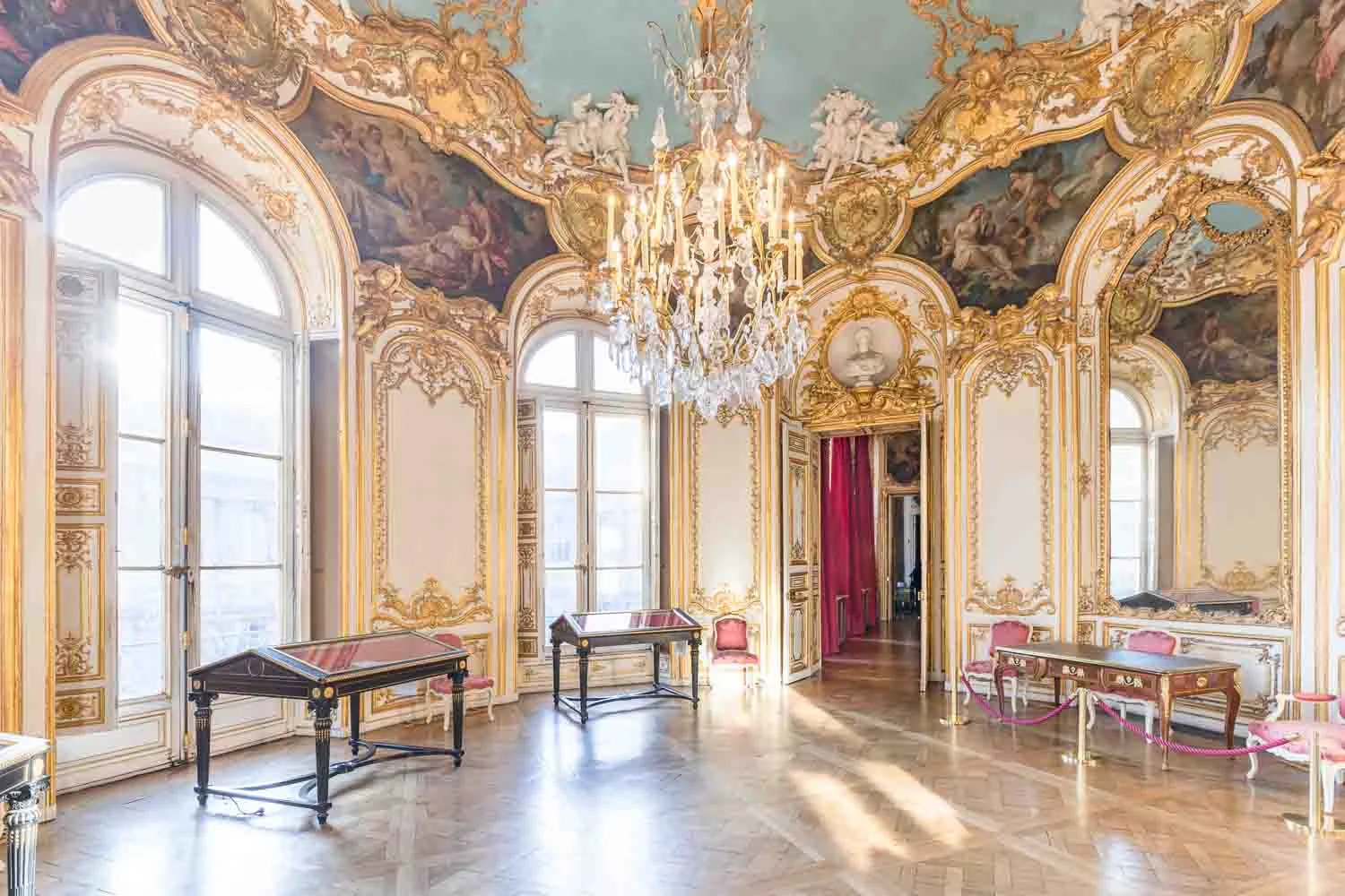 Hôtel de Soubise — Parisian Moments