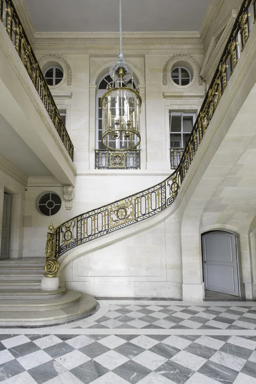 Staircases of Paris — Parisian Moments