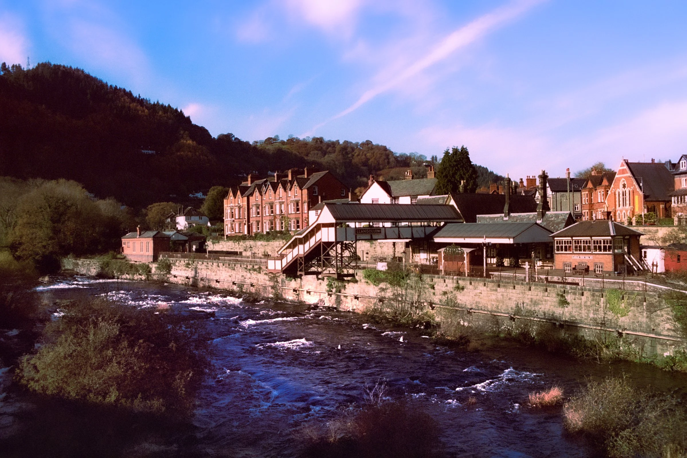 Documentary — Jacques Morel