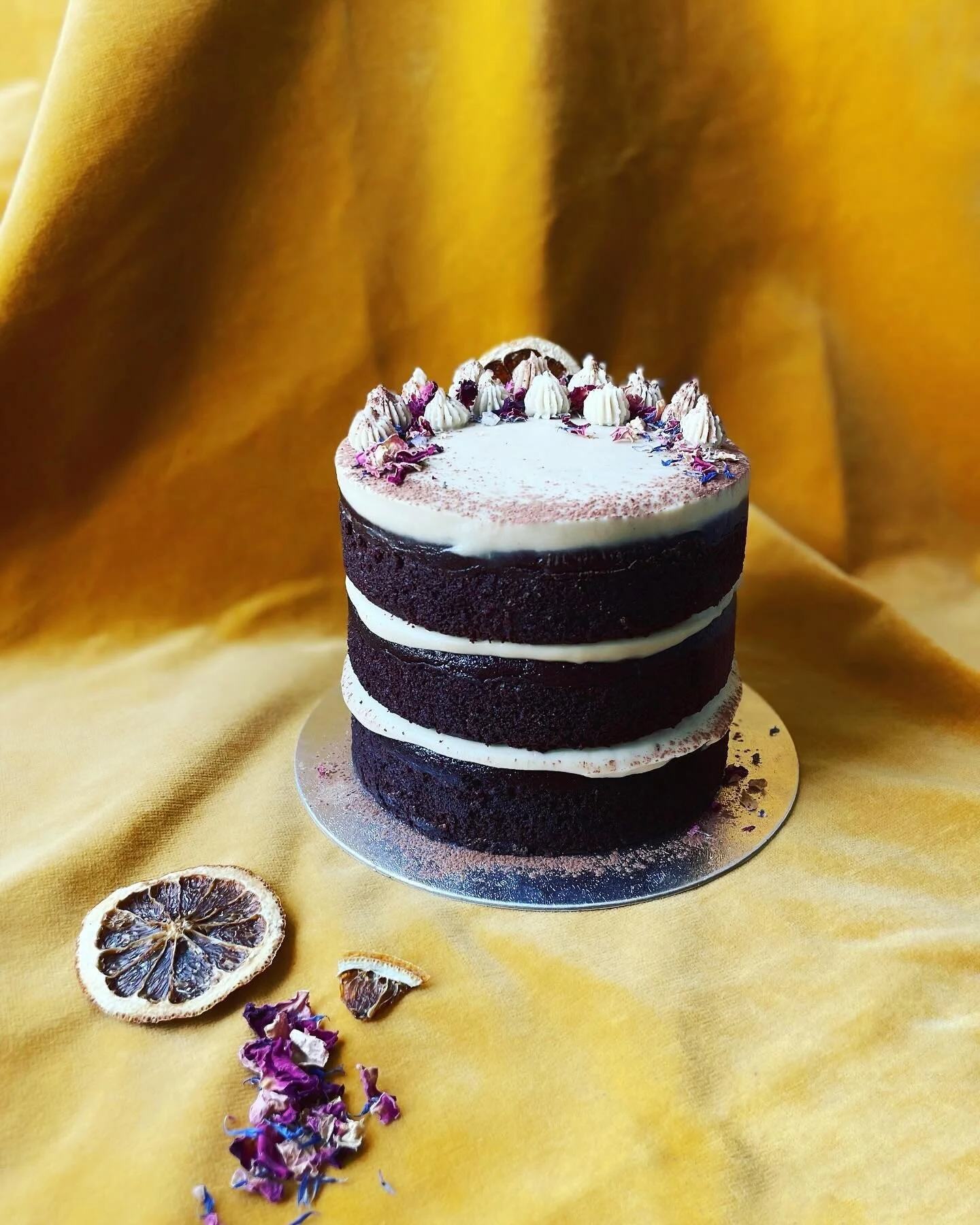 B A K E D B Y B E T H - Plant based cakes