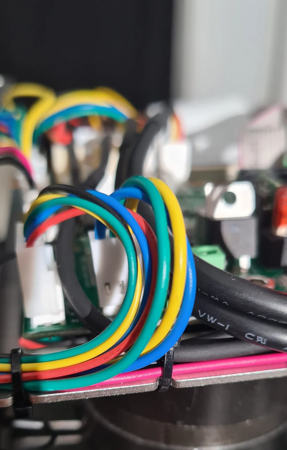 How to change: Proximity sensor - charge handle — ROEST