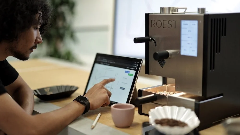 The most advanced sample coffee roaster — ROEST