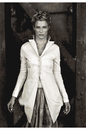 ABOUT — Annette Görtz