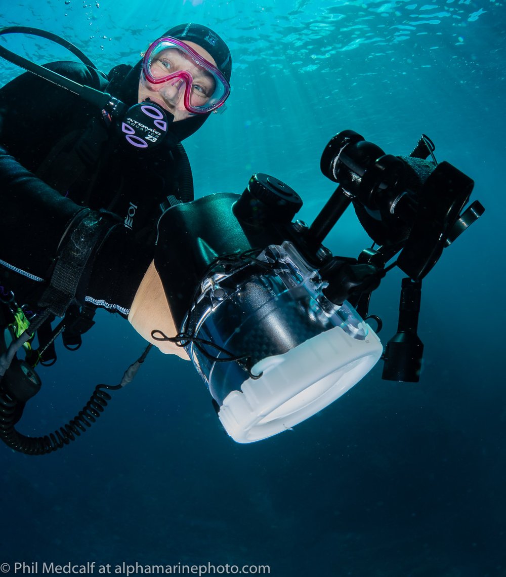 Underwater Photography FAQ's Volume 3 : More about strobes ...