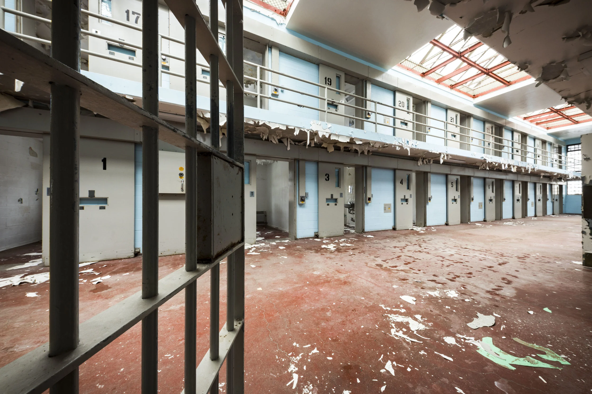 Exploring an Abandoned MidWest Jail — Abandoned Central