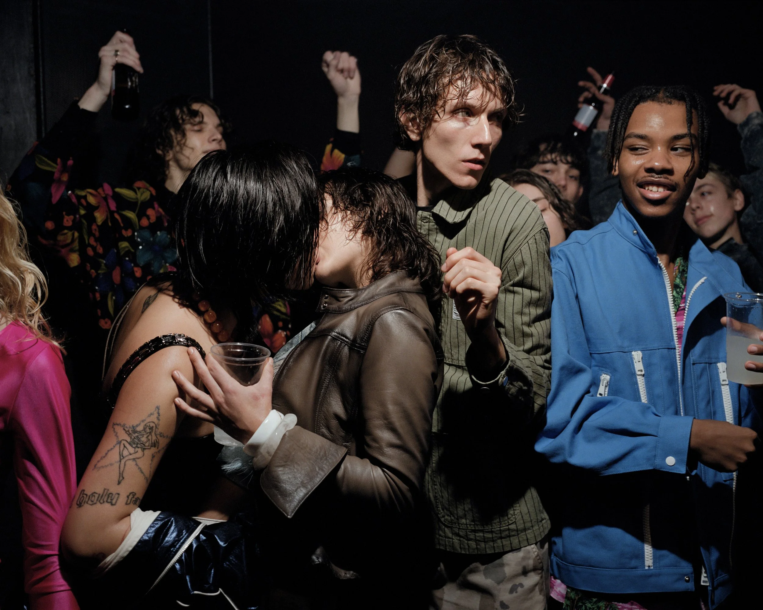 How to achieve this Ewen Spencer style : r/photography