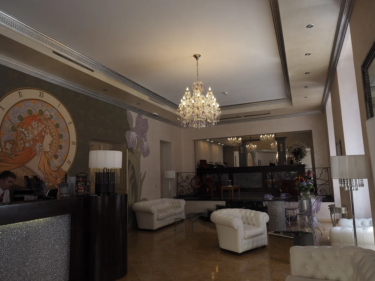 Myo Hotel Caruso — WRANOVSKY - Bohemian Crystal Chandeliers Manufacturer