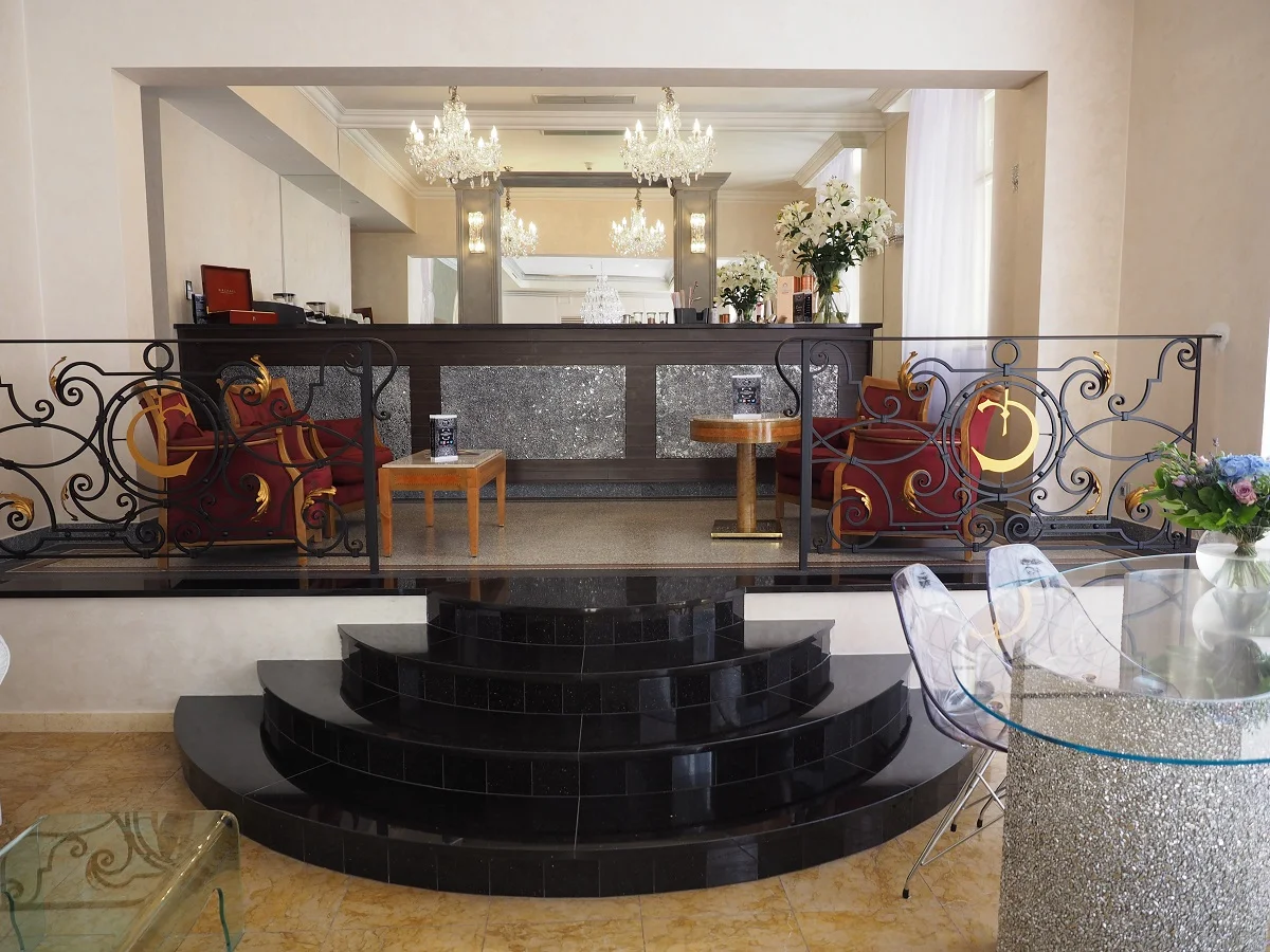 Myo Hotel Caruso — WRANOVSKY - Bohemian Crystal Chandeliers Manufacturer