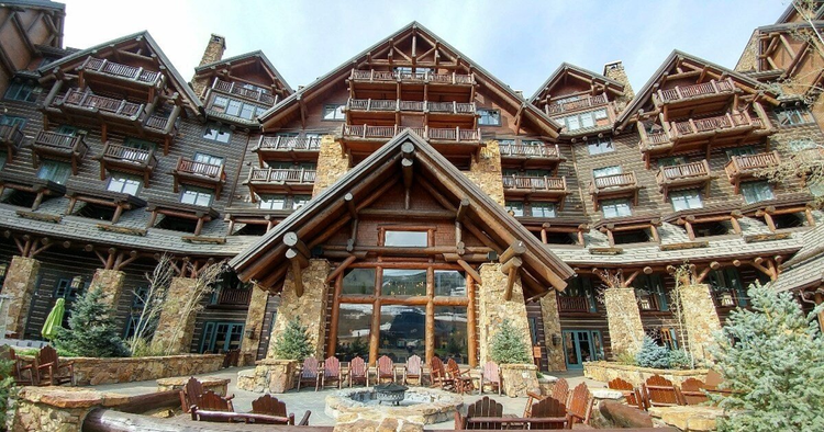 10 Hotel Exterior Design Concepts for Modern and Rustic Styles