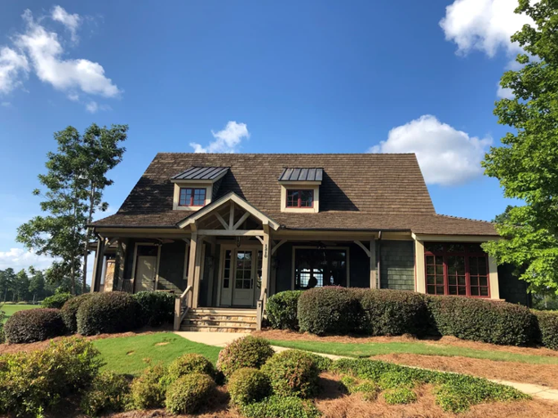 13 Brown Roof House Design Ideas for Timeless Exterior Charm