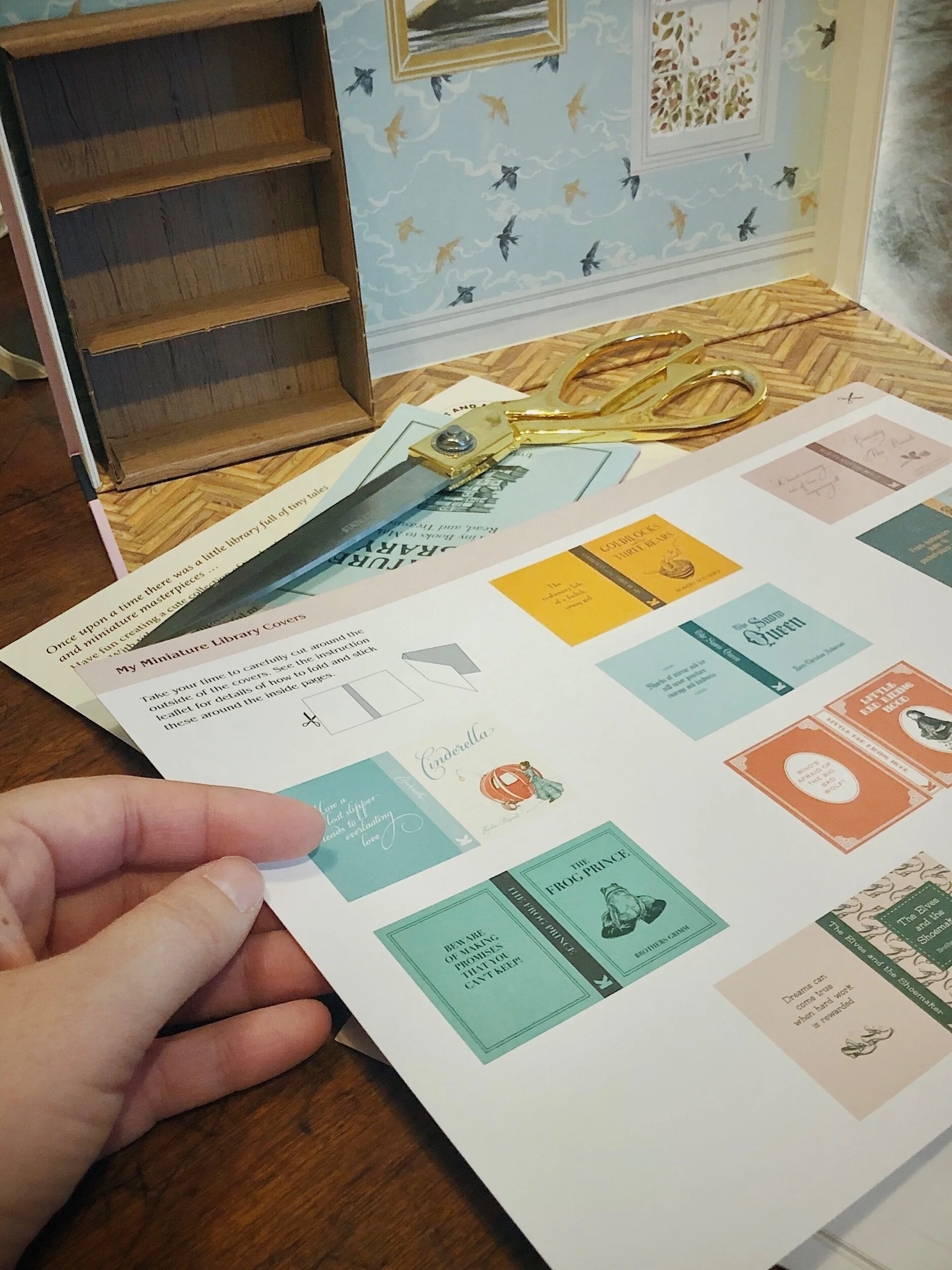 My Miniature Library (Book Review) — Jessica Cloe Miniatures