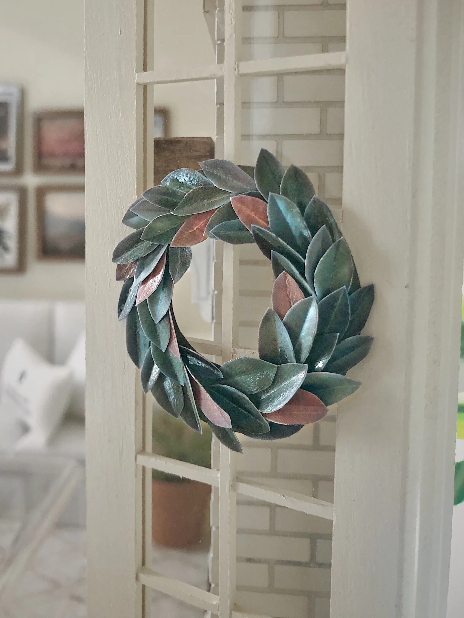 DIY Magnolia Wreath — Jessica Cloe Miniatures
