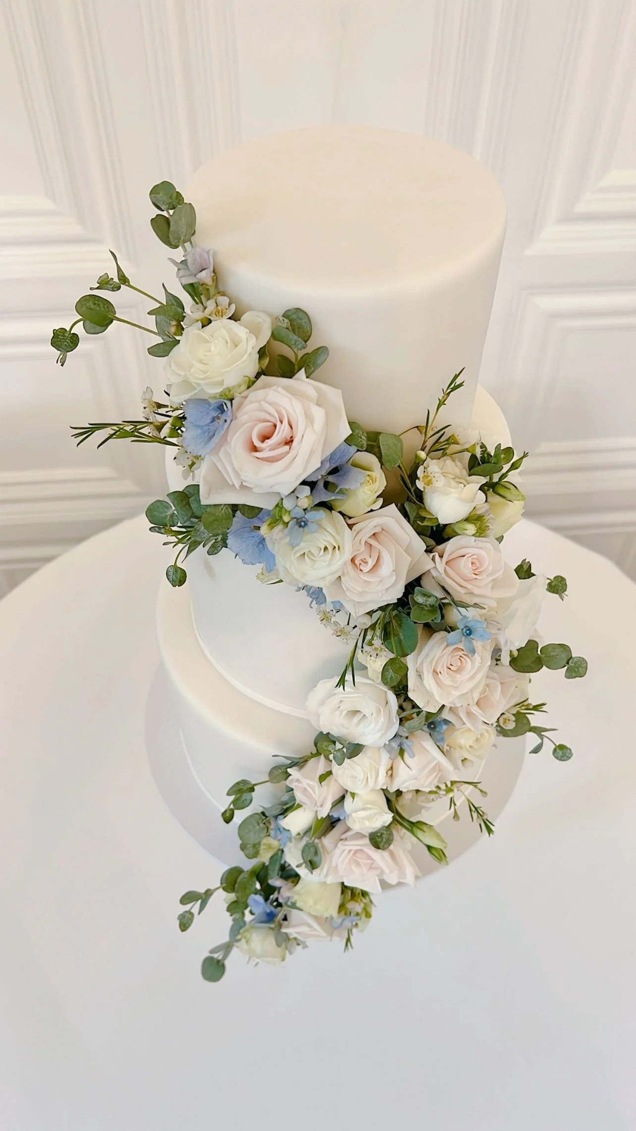 Apple Tree Cake Design | Award-Winning Luxury Wedding Cakes | Handmade ...