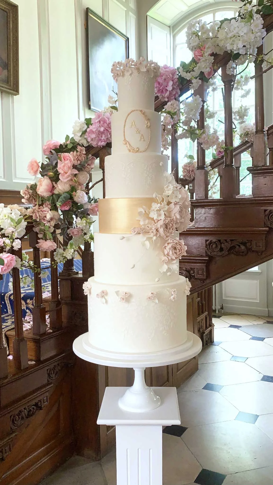 Apple Tree Cake Design - Kind Words | Award-Winning Luxury Wedding ...