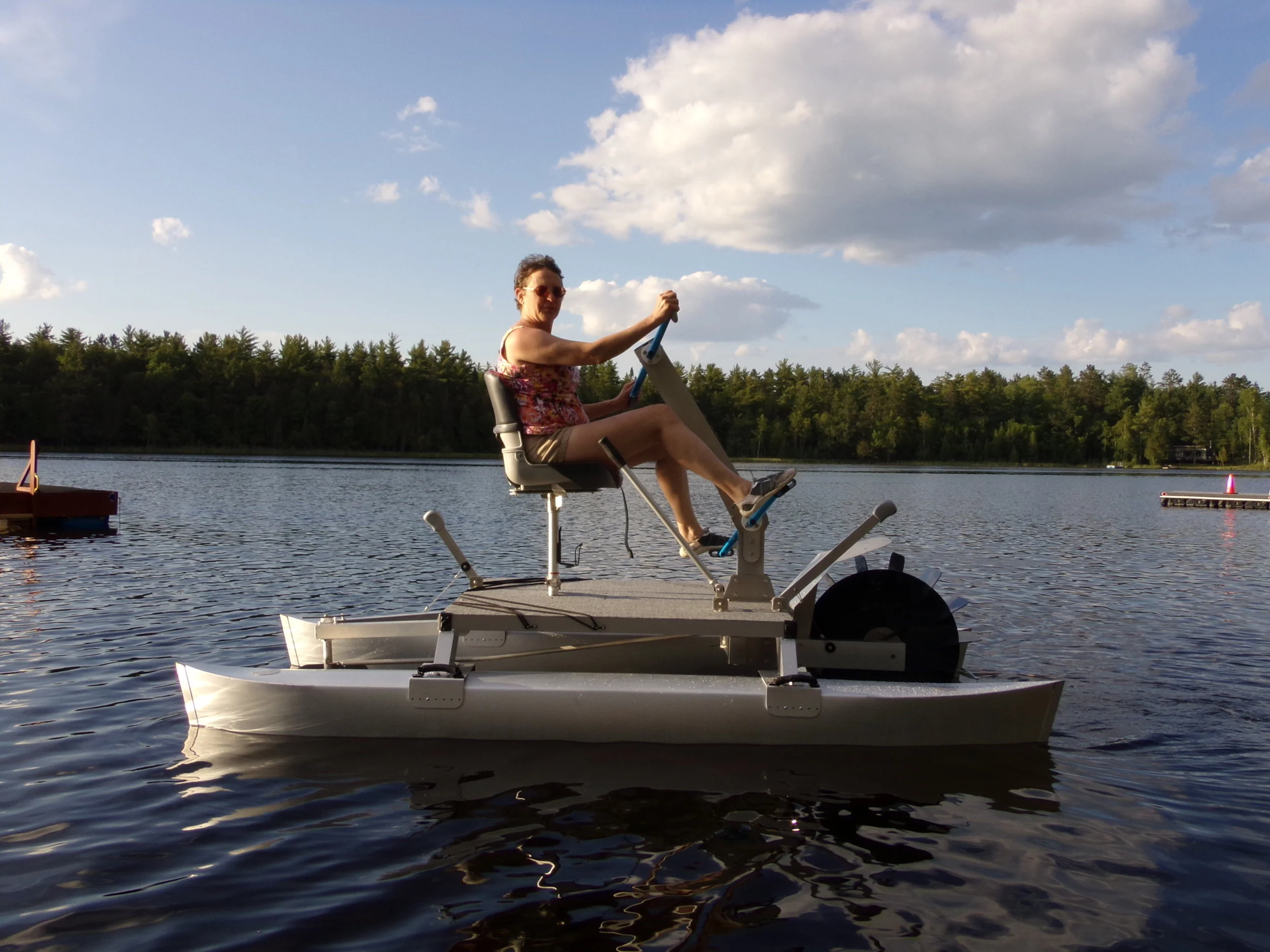 TURBO P-1: one-person pedal boat, light, fast, weed-free, hand & foot ...