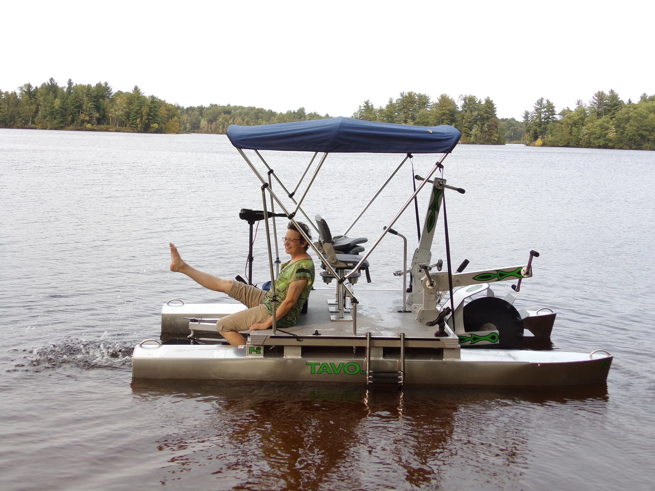 TURBO P-2: two-person pedal boat, fast, weed-free, hand & foot pedals ...