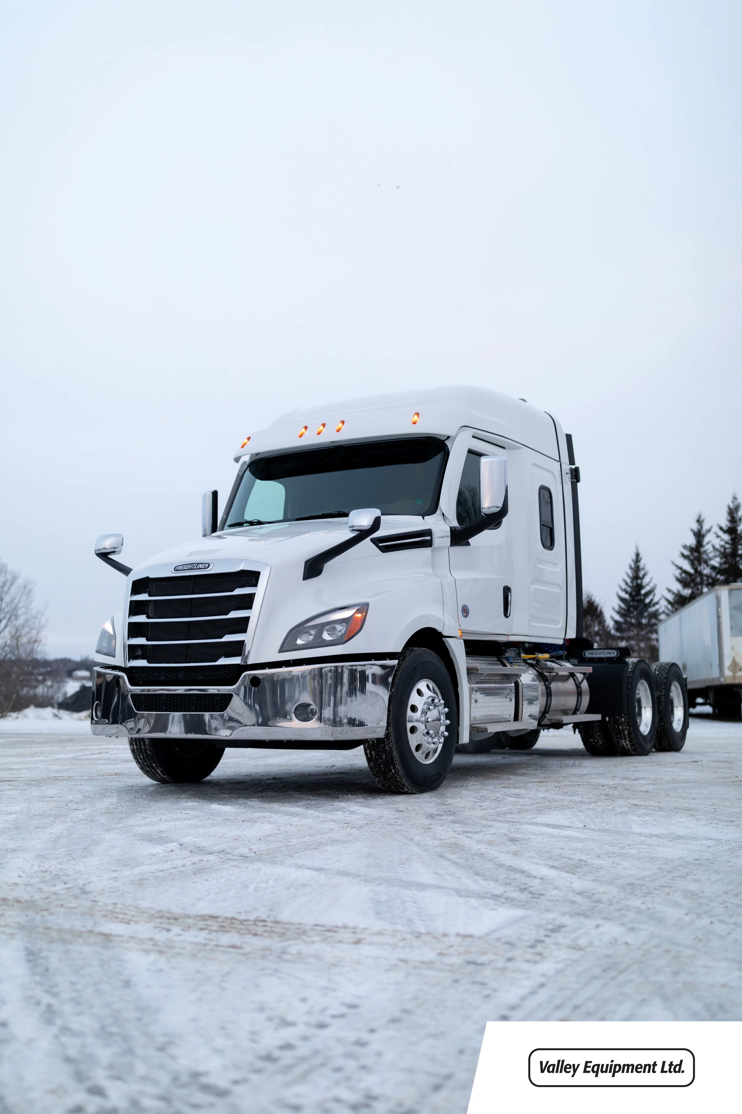 FREIGHTLINER — Valley Equipment Ltd.