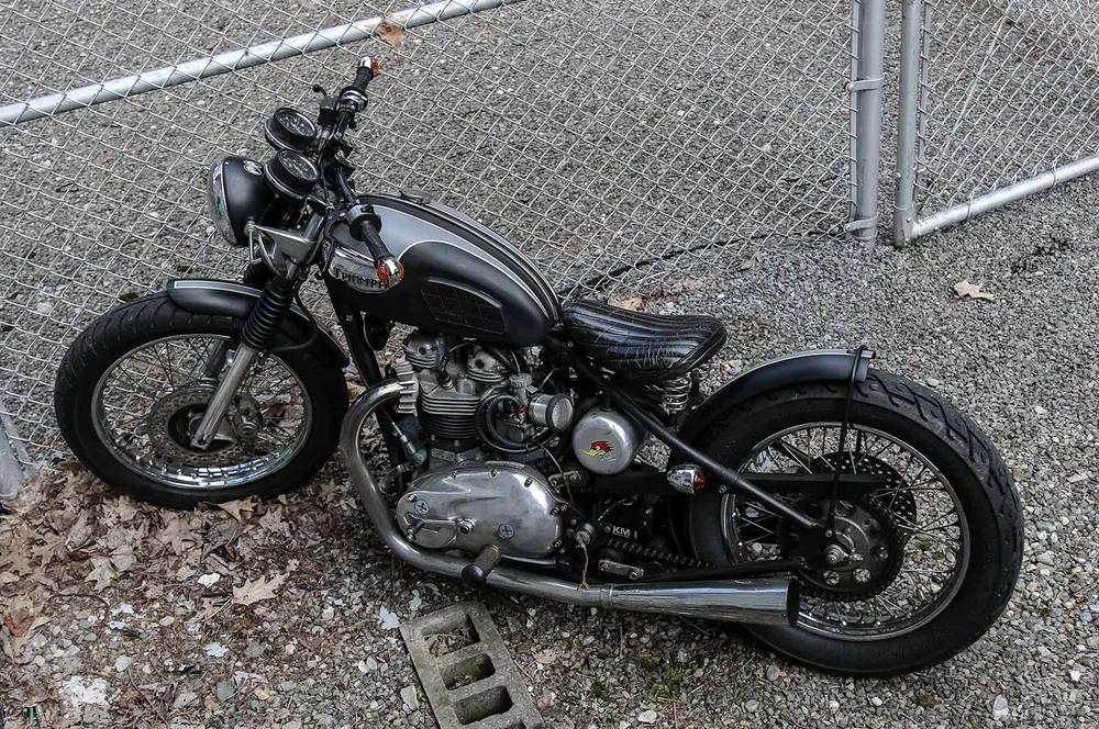 Triumph Bonneville Old School Bobber | Reviewmotors.co