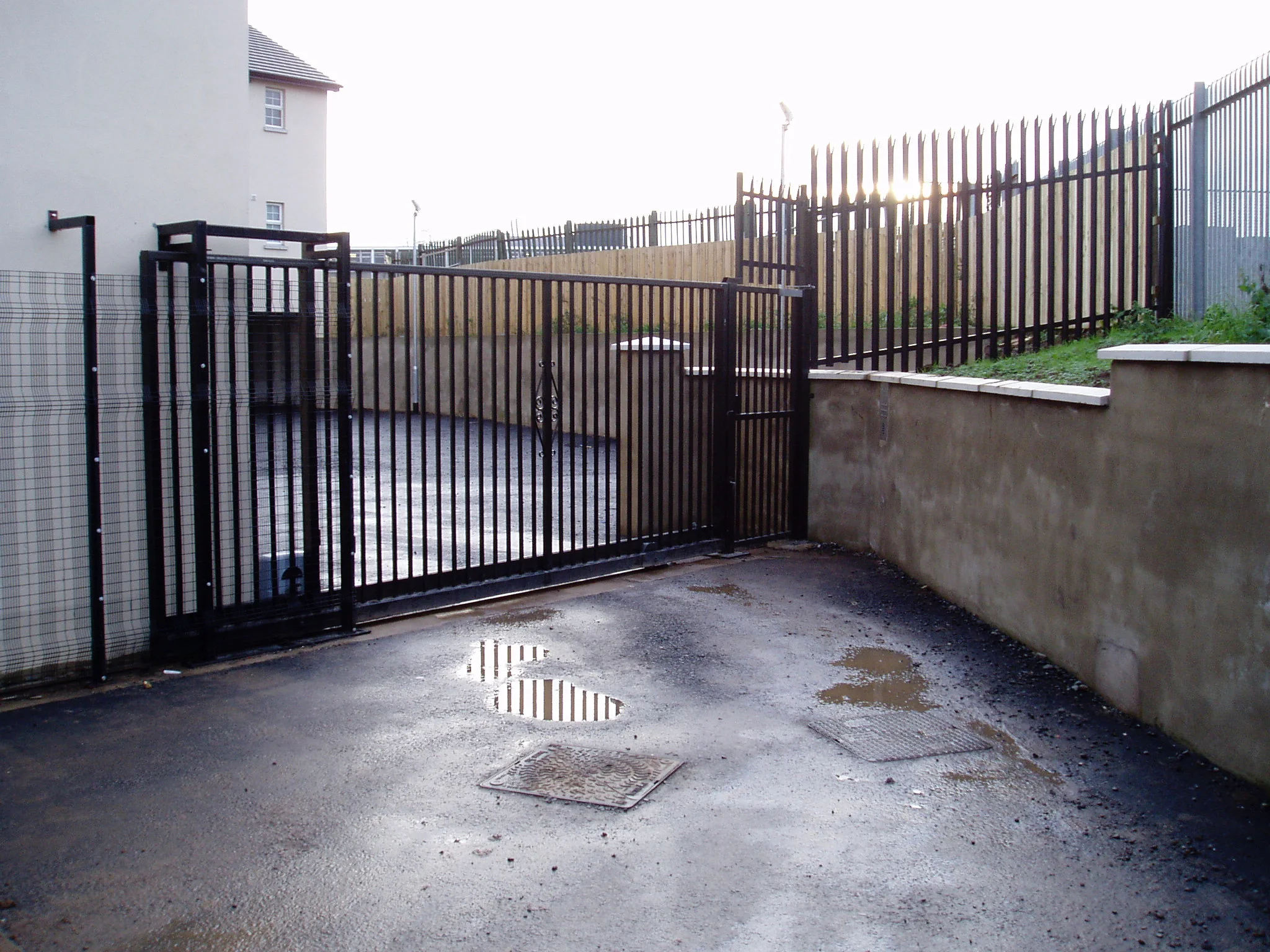 Sliding Gates — Securequip