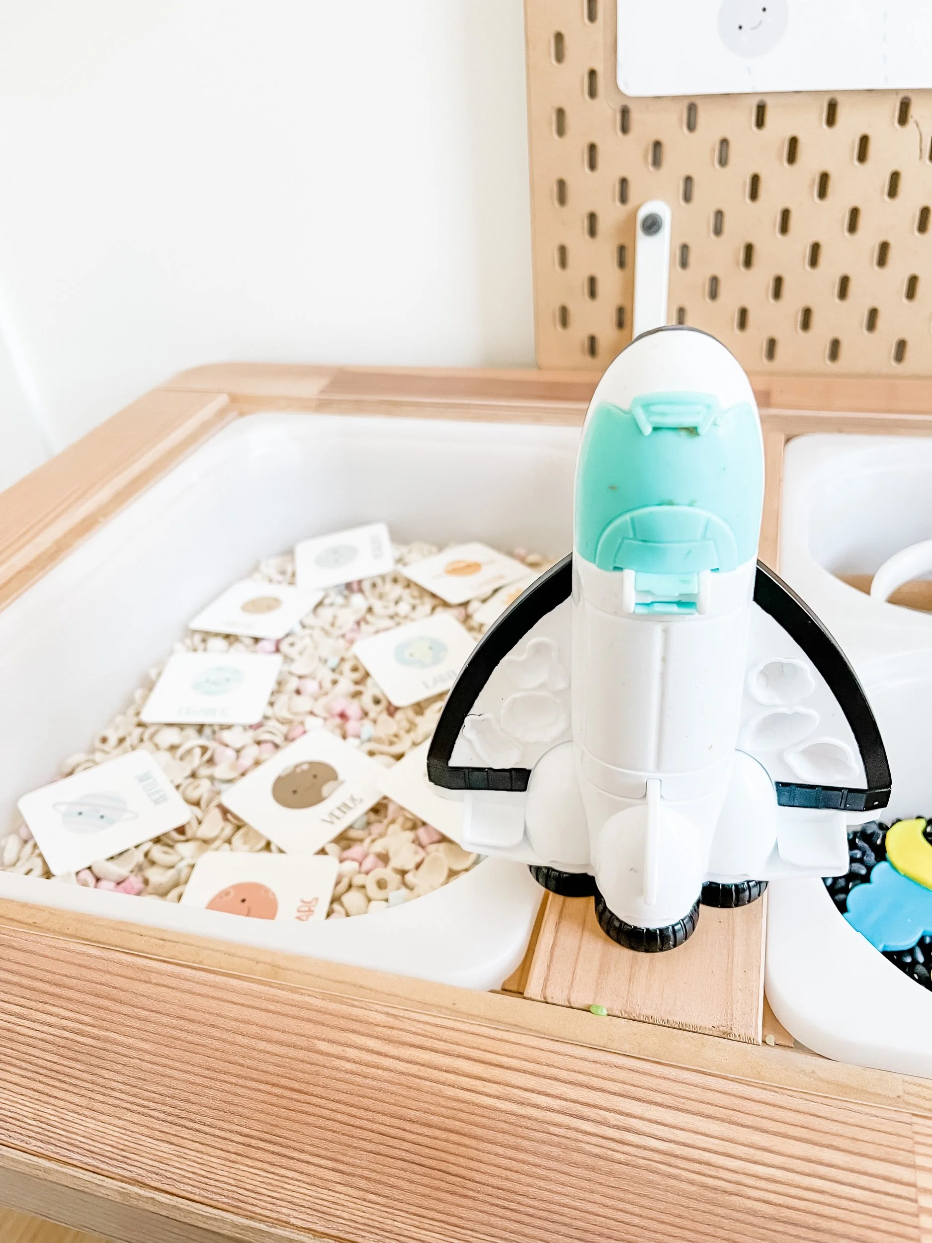 Goodnight Fox - Outer space sensory play