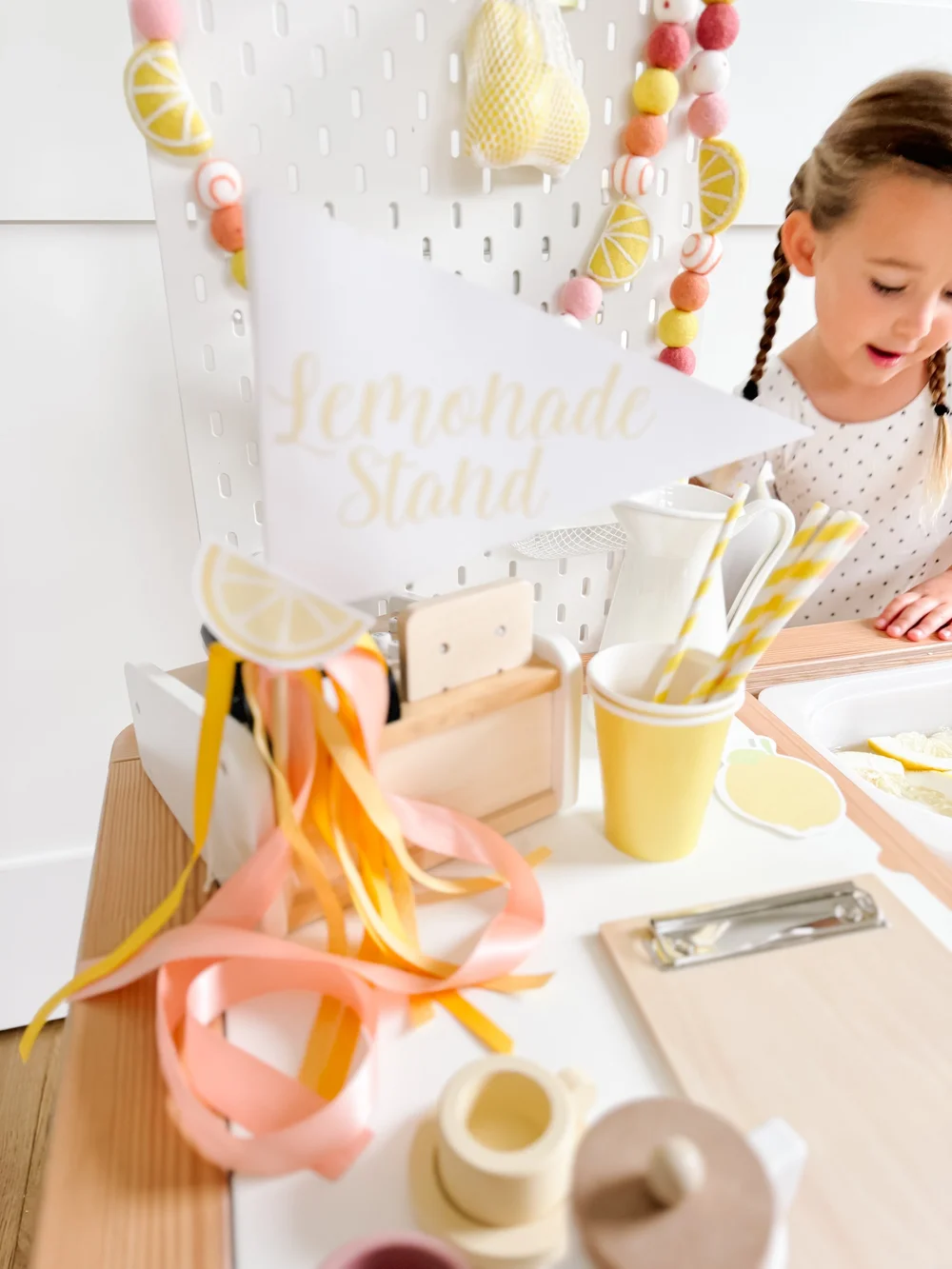 Goodnight Fox - DIY Lemonade Stand For Kids