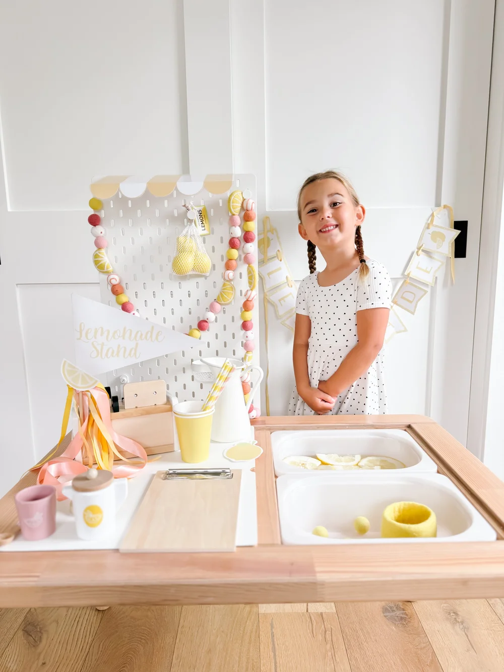 Goodnight Fox - DIY Lemonade Stand For Kids