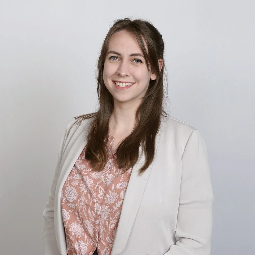 People — Valerio Dewalt Train