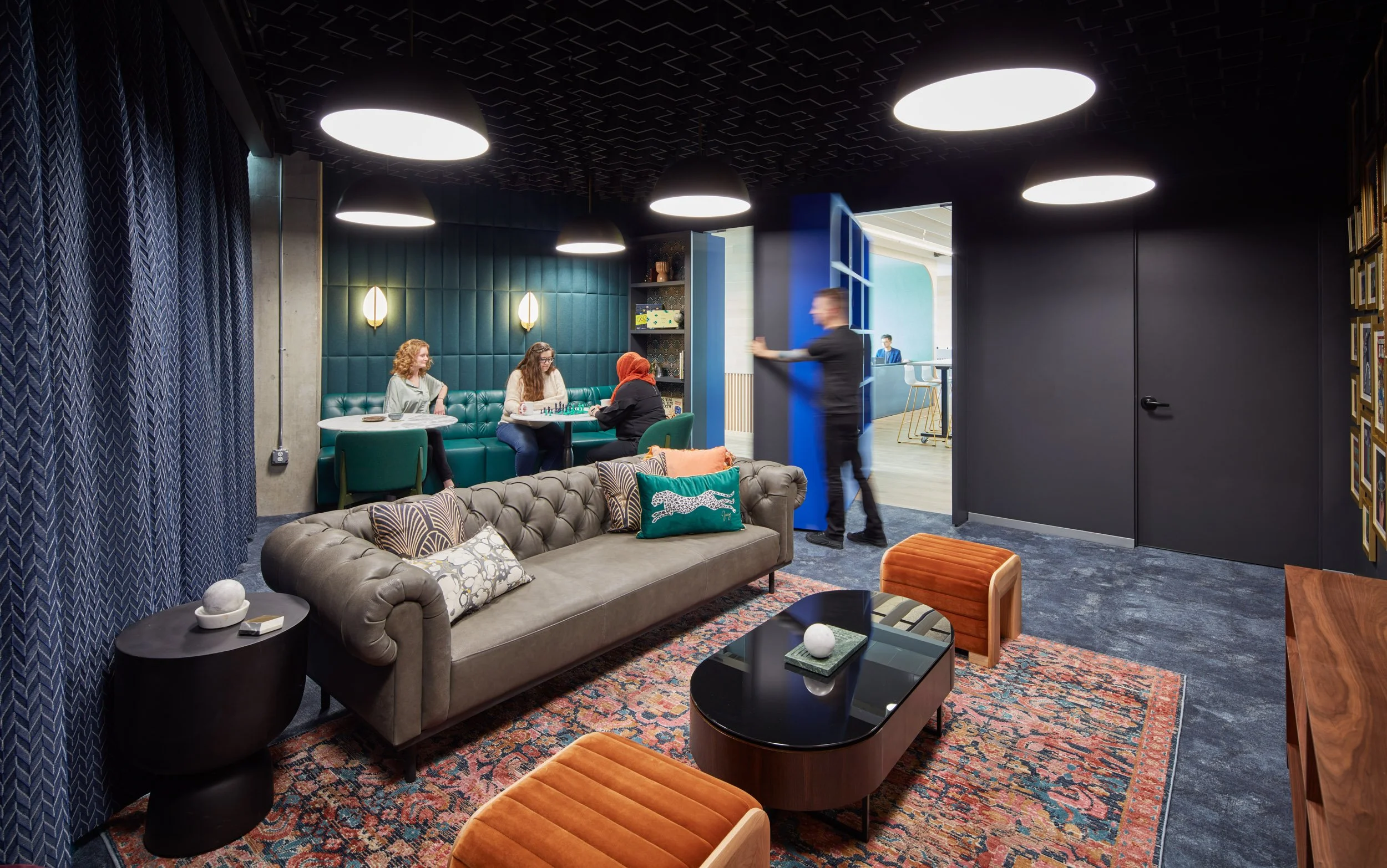 Glassdoor Chicago 1375 — Valerio Dewalt Train