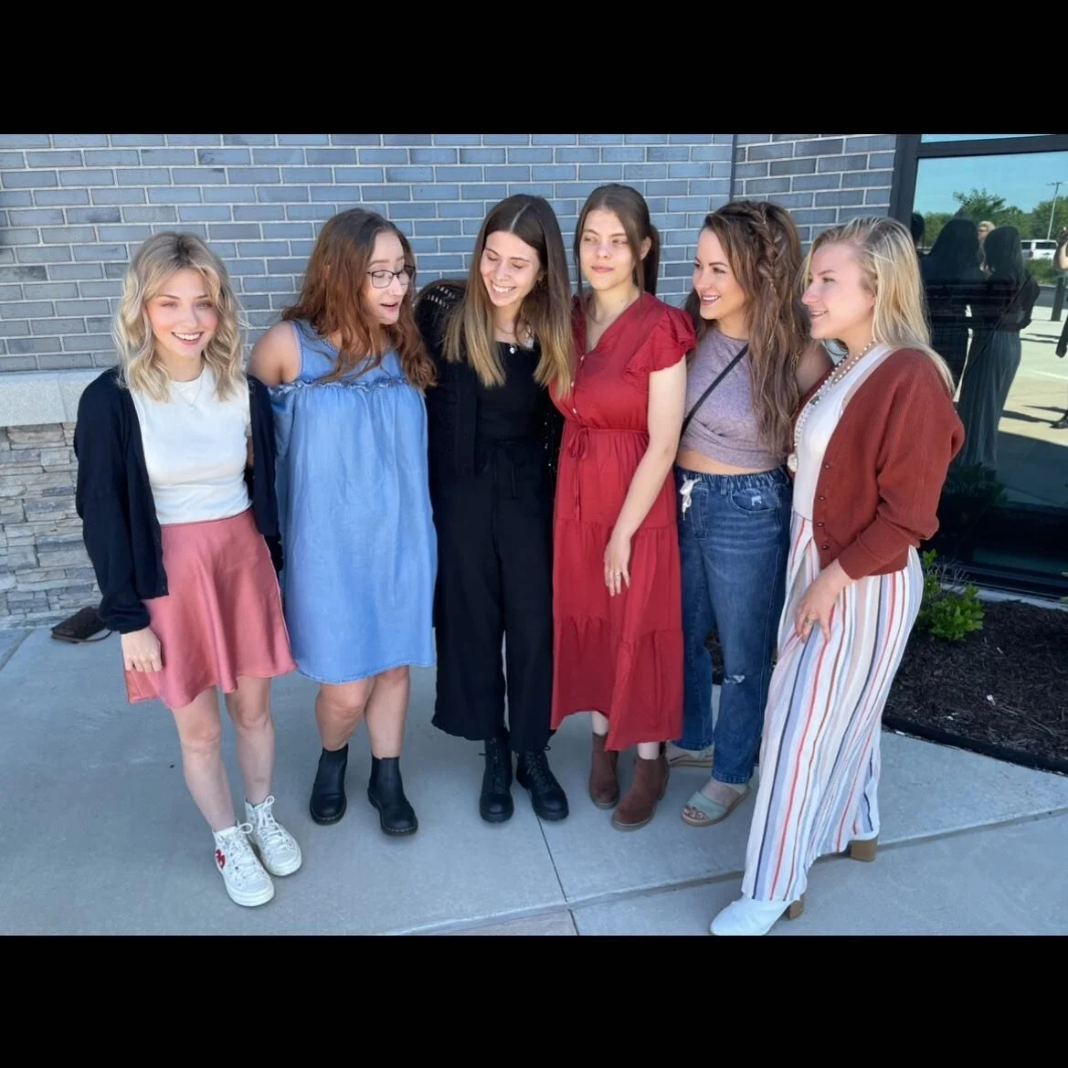 Elle Salon - AVEDA Concept Salon