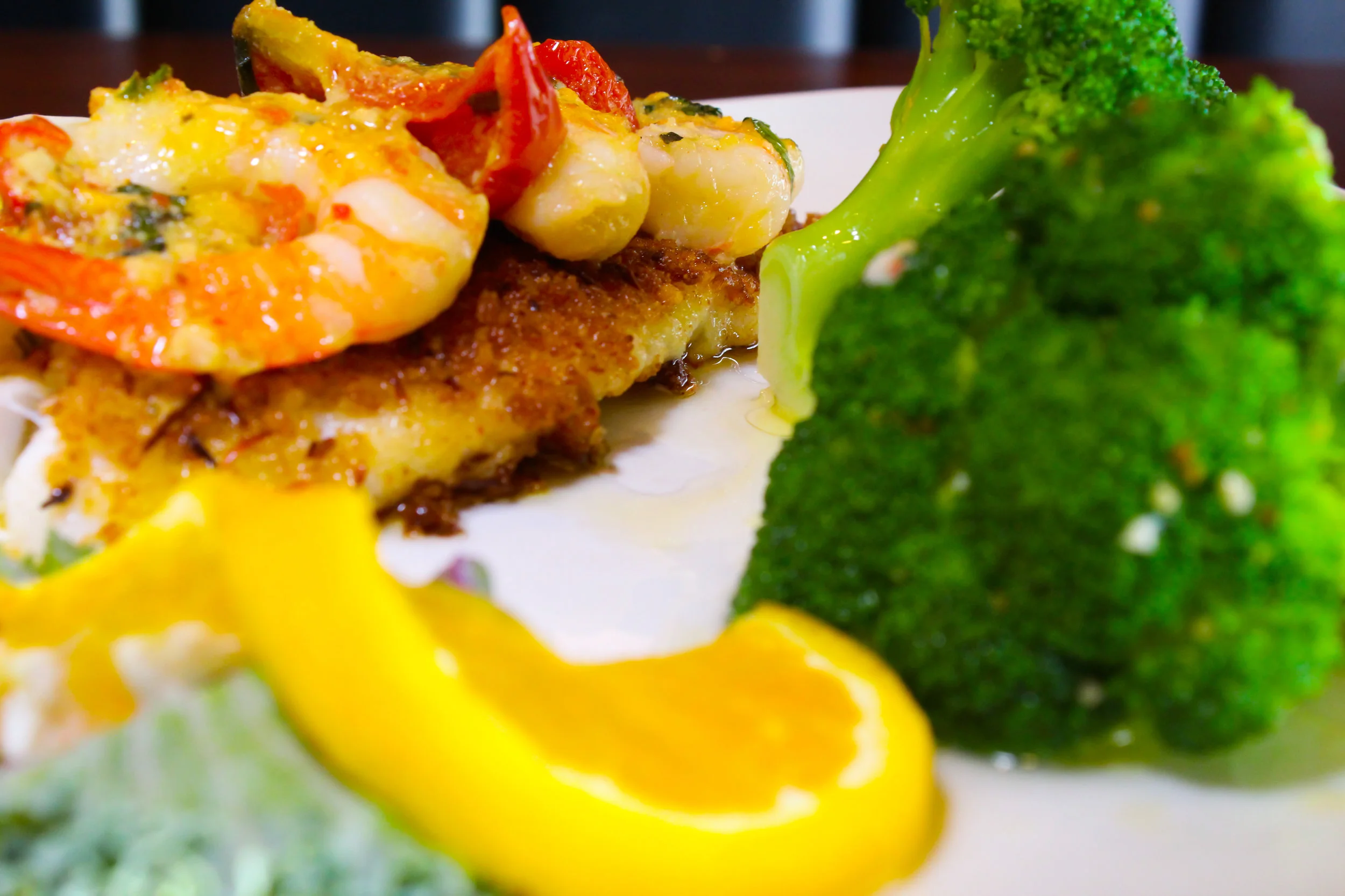 Theo's Bar and Grille