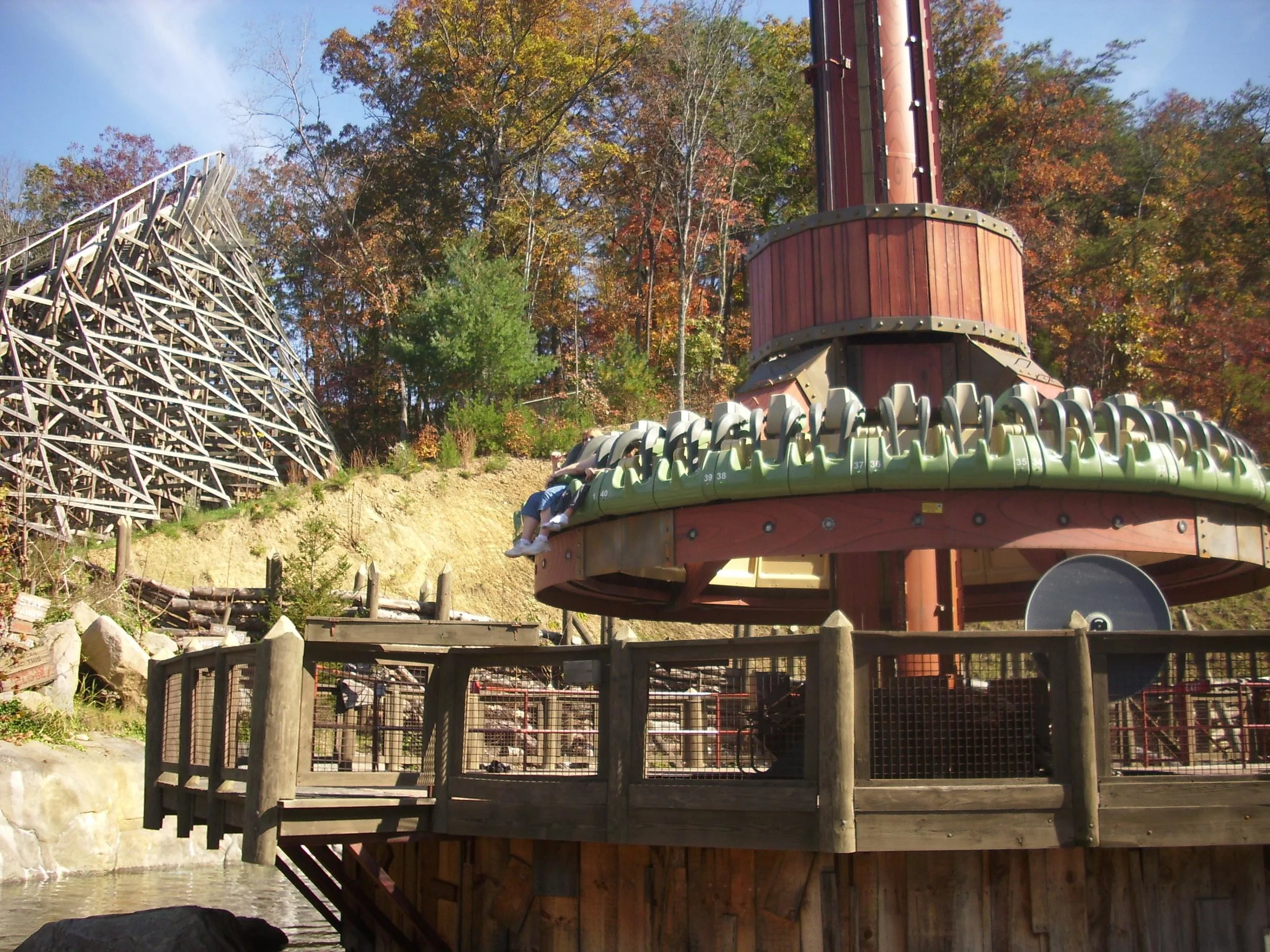 Dollywood's Rides of the Past — knoxroadtripper