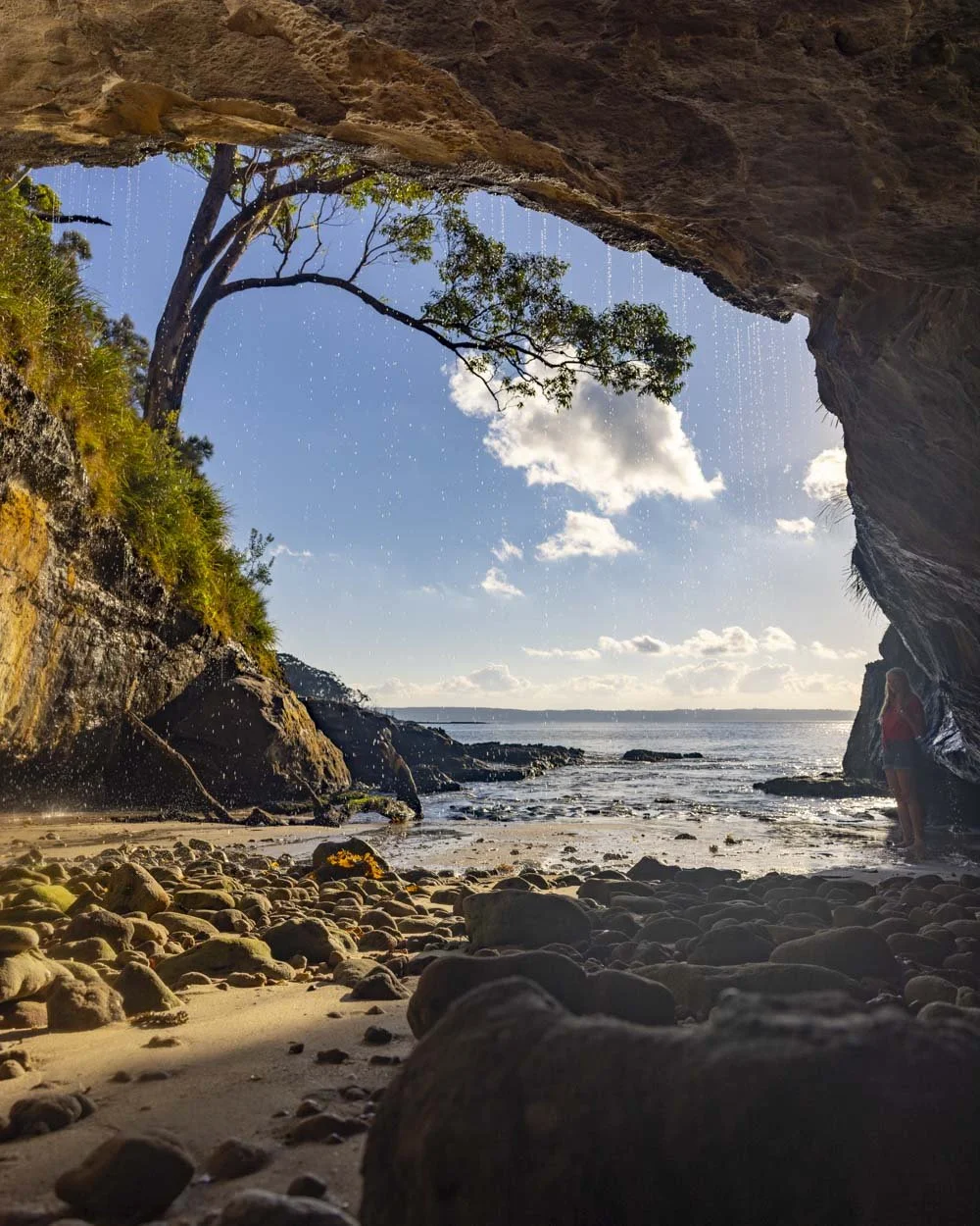 Tips for visiting Murrays Beach including how to find the hidden sea ...