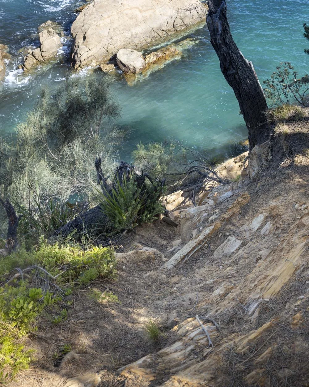 Broulee Cove: swimming at Bateman's Bay electric blue inlet — Walk My World