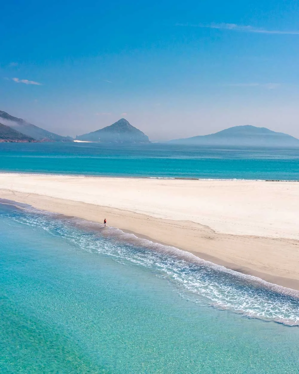 Crossing the spit to Fingal Island: one of Port Stephens best ...