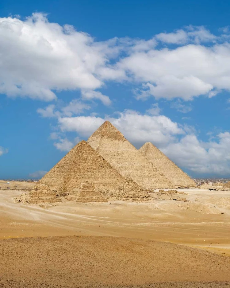 28 amazing facts about the Pyramids — Walk My World