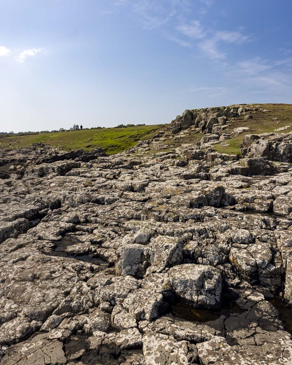 How to find the Devil's Punchbowl: Craster's hidden tidal pool — Walk ...