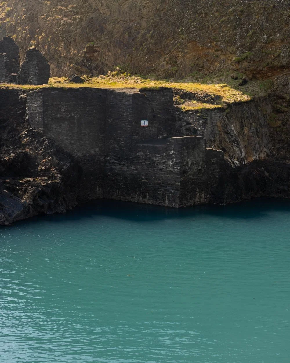The magic of wild swimming in Pembrokeshire's incredible Blue Lagoon ...