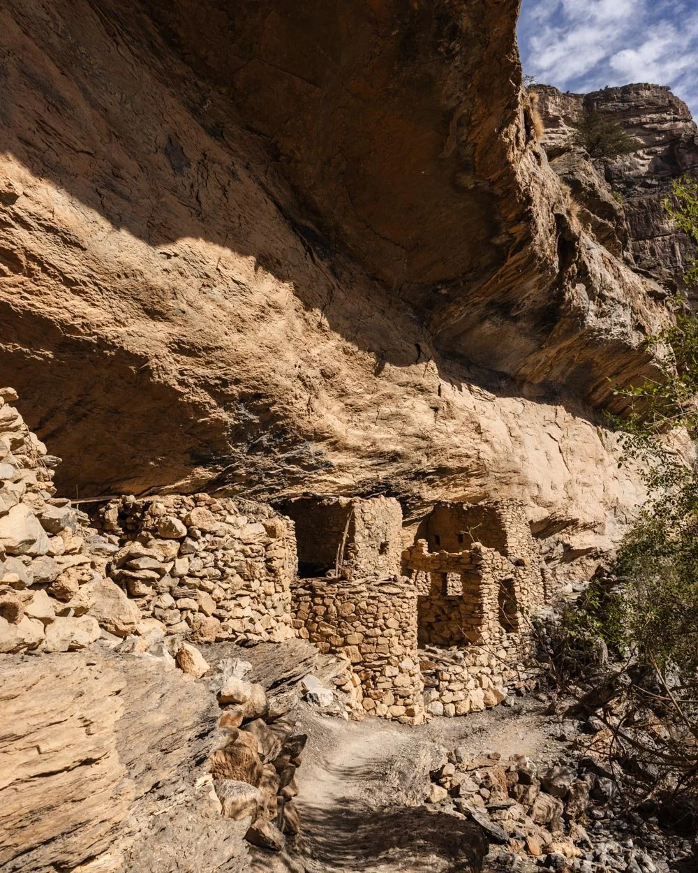 Balcony Walk tips: including how to find the hidden pool and cave ...