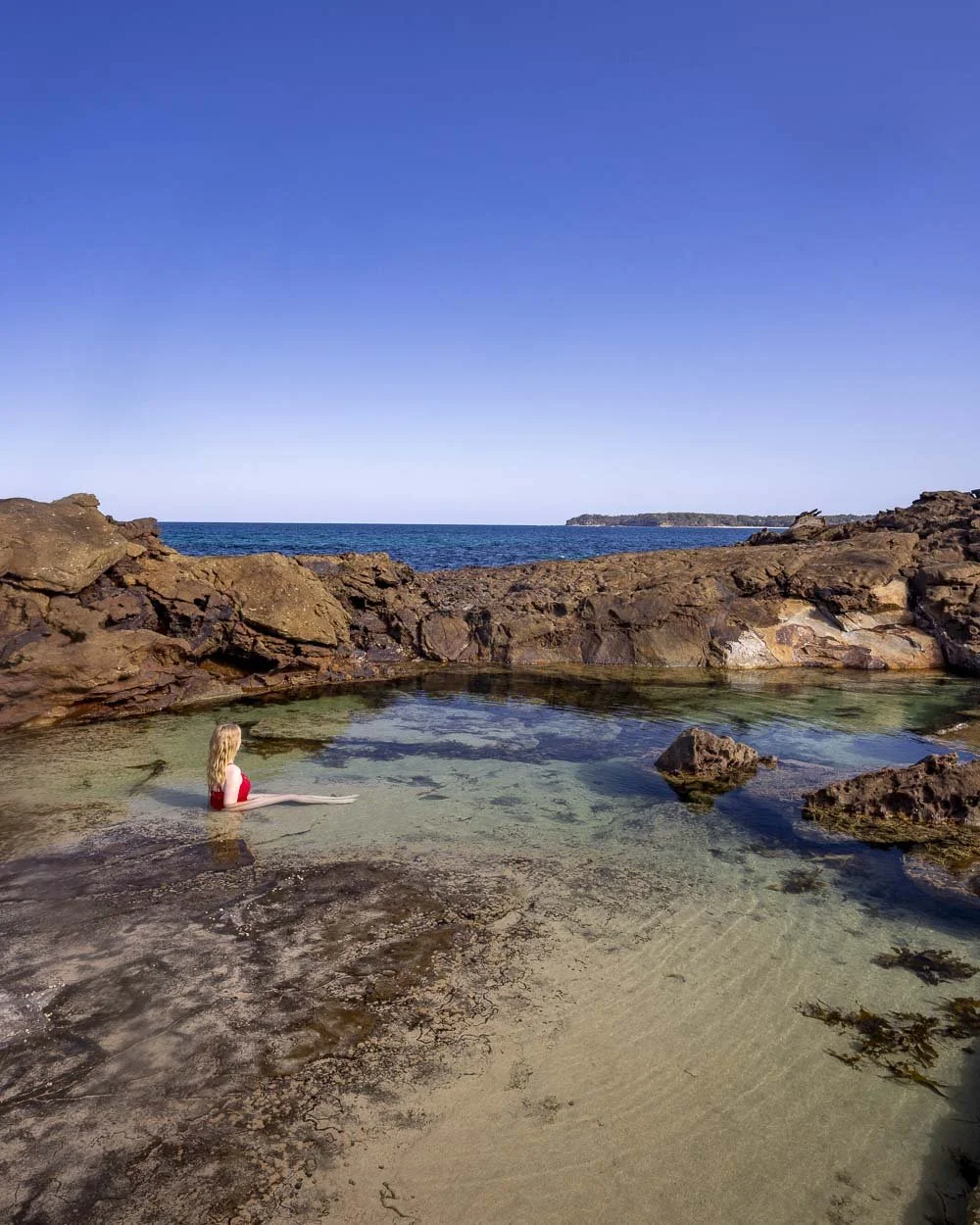 Mermaid Pool: a spectacular hidden rockpool close to Jervis Bay — Walk ...