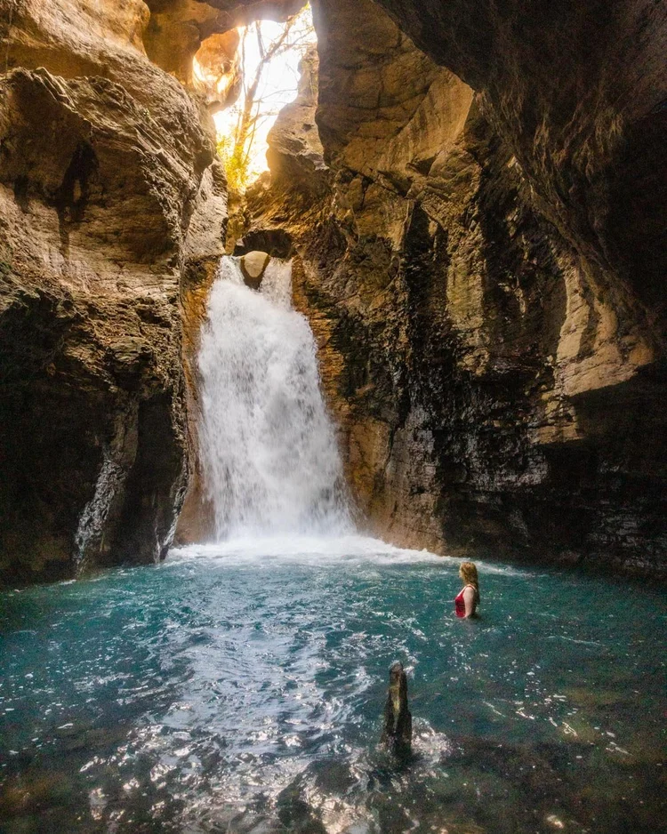 La Leona Waterfall: difficulty, crowds, and private vs group tours ...