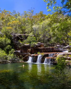 Winifred Falls: a spectacular waterfall you can swim under — Walk My World