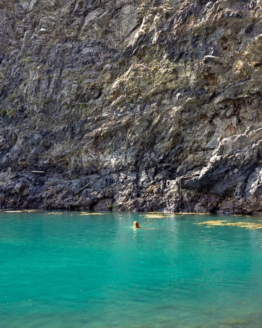The magic of wild swimming in Pembrokeshire's incredible Blue Lagoon ...