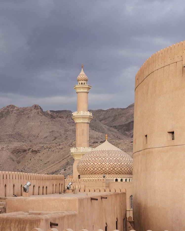 An exciting Nizwa itinerary: secret wadi pools, forts and a night time ...