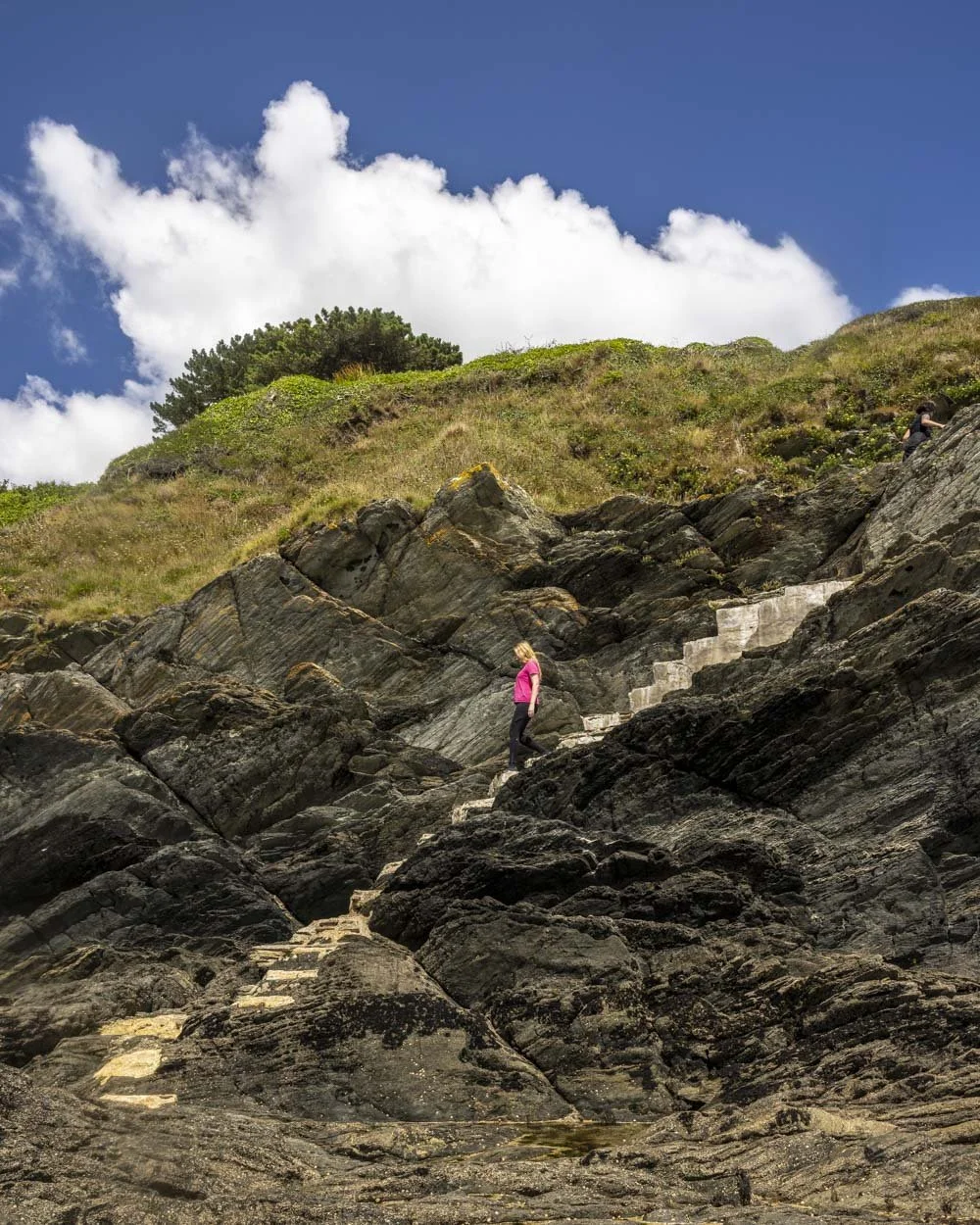 Chapel Pool: what to expect from Polperro's stunning tidal pool — Walk ...