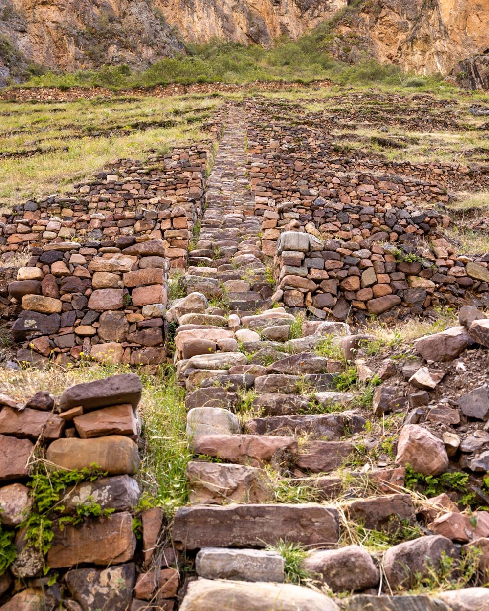 Naupa Iglesia: the mysterious cave altar just outside Ollantaytambo ...